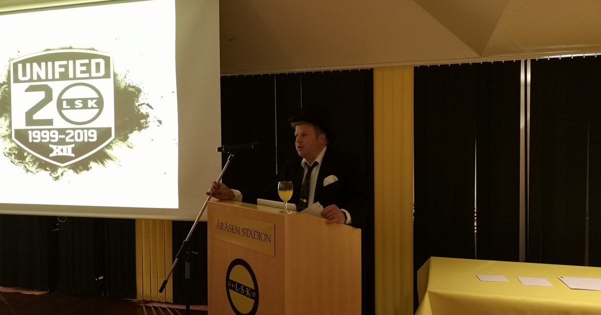 Fotballkretsens gullmerke til Stig Martin Sandvik / Lillestrøm